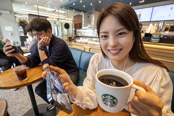 KT, OTT ‘티빙+스타벅스’ 구독팩 3종 첫 선